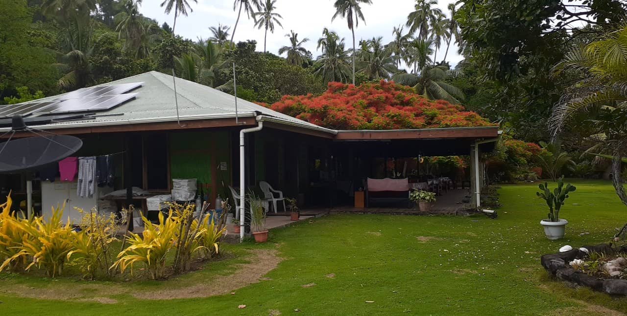 More landscaping at Lawaki by Alumeci and Ue – Lawaki Beach House ...
